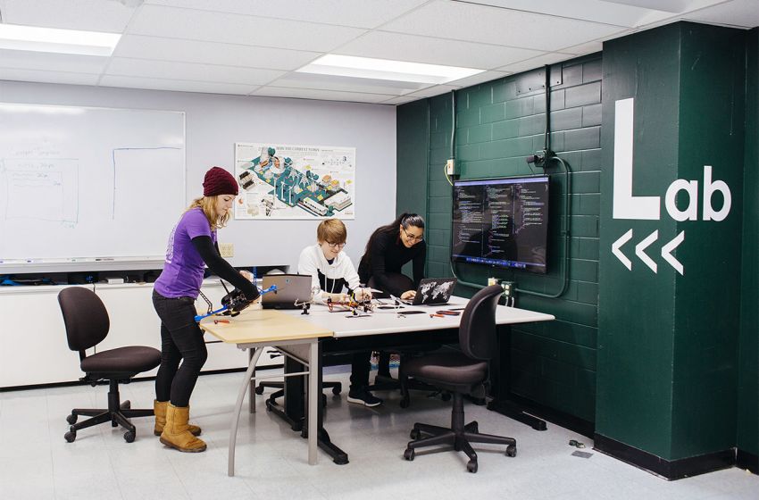 Illinois Tech’s Smart Tech Lab Installs Innovative Lighting and Control Solution | Illinois ...